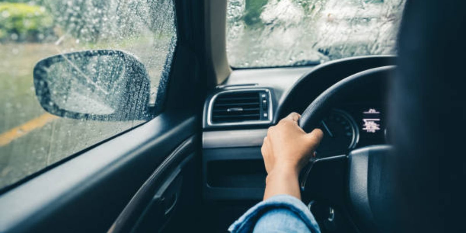 Benefits of Online Driver Booking During the Rainy Season in Jaipur ...
